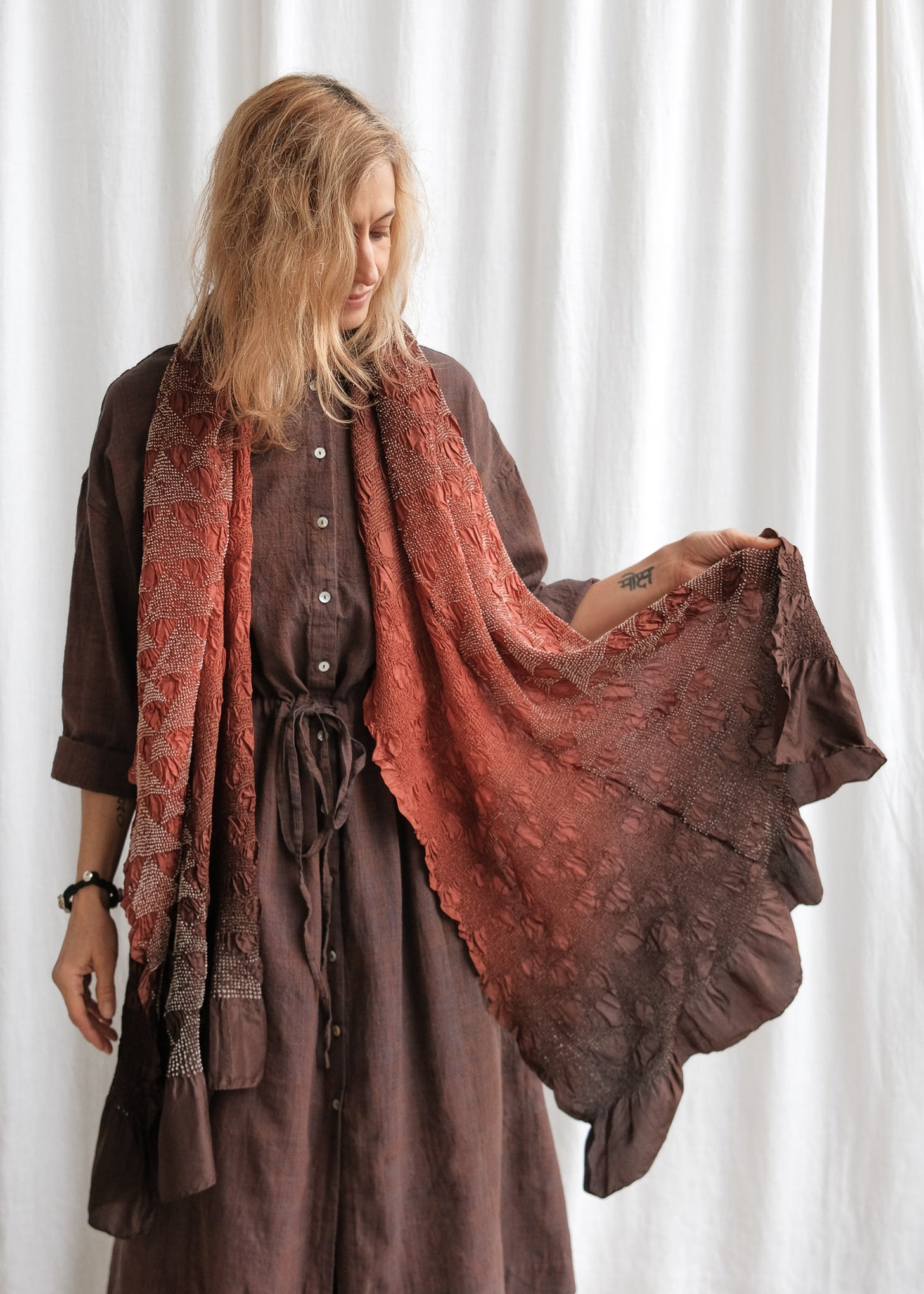 Shibori & Bandhani Shawls and Scarves– MAIWA