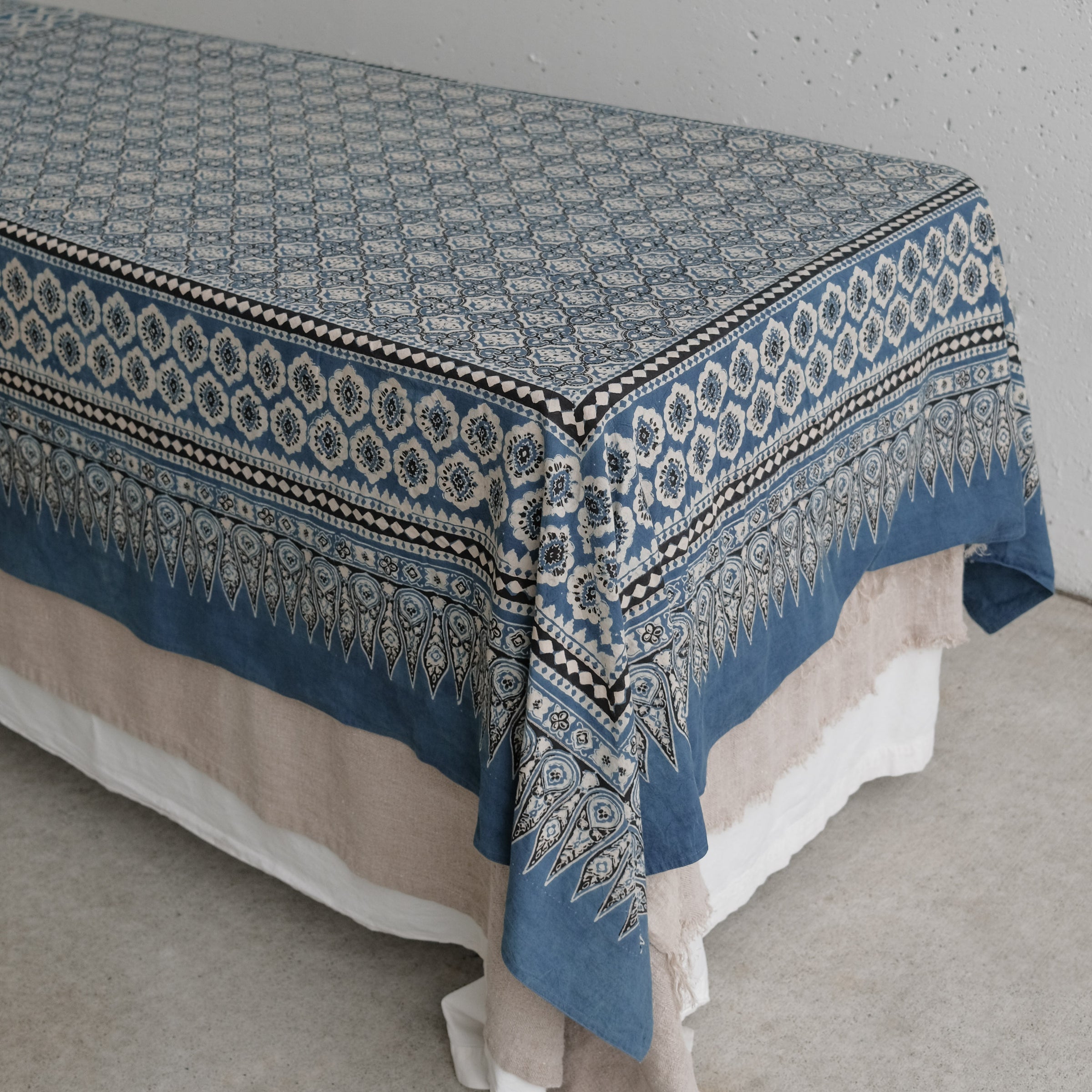 Tablecloths & Runners– MAIWA