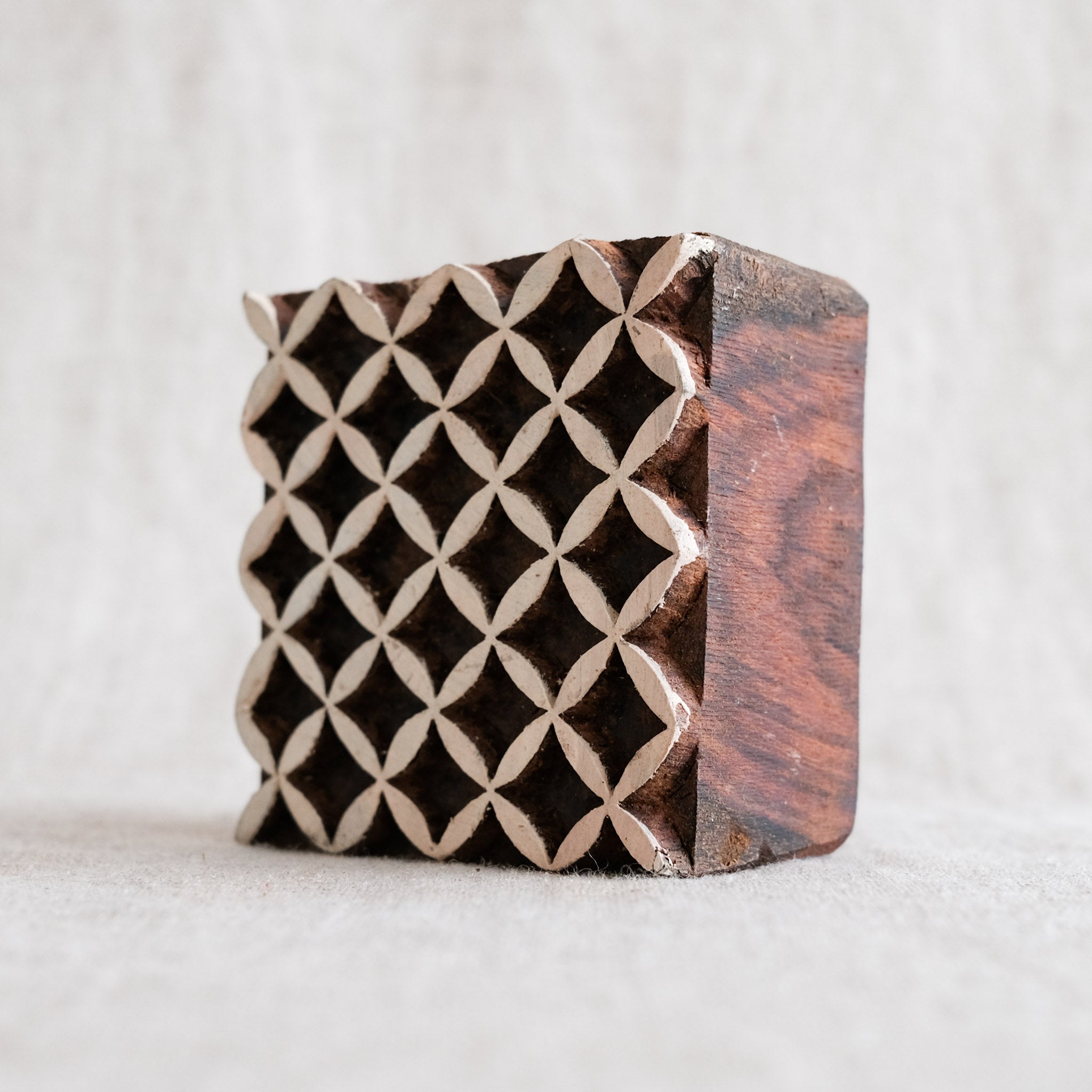 Wood Block - Overlapping Circles– MAIWA