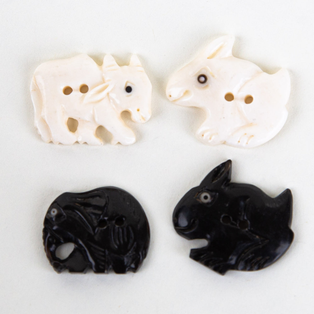 Handcarved Buttons - Set of 4 - Animals– MAIWA