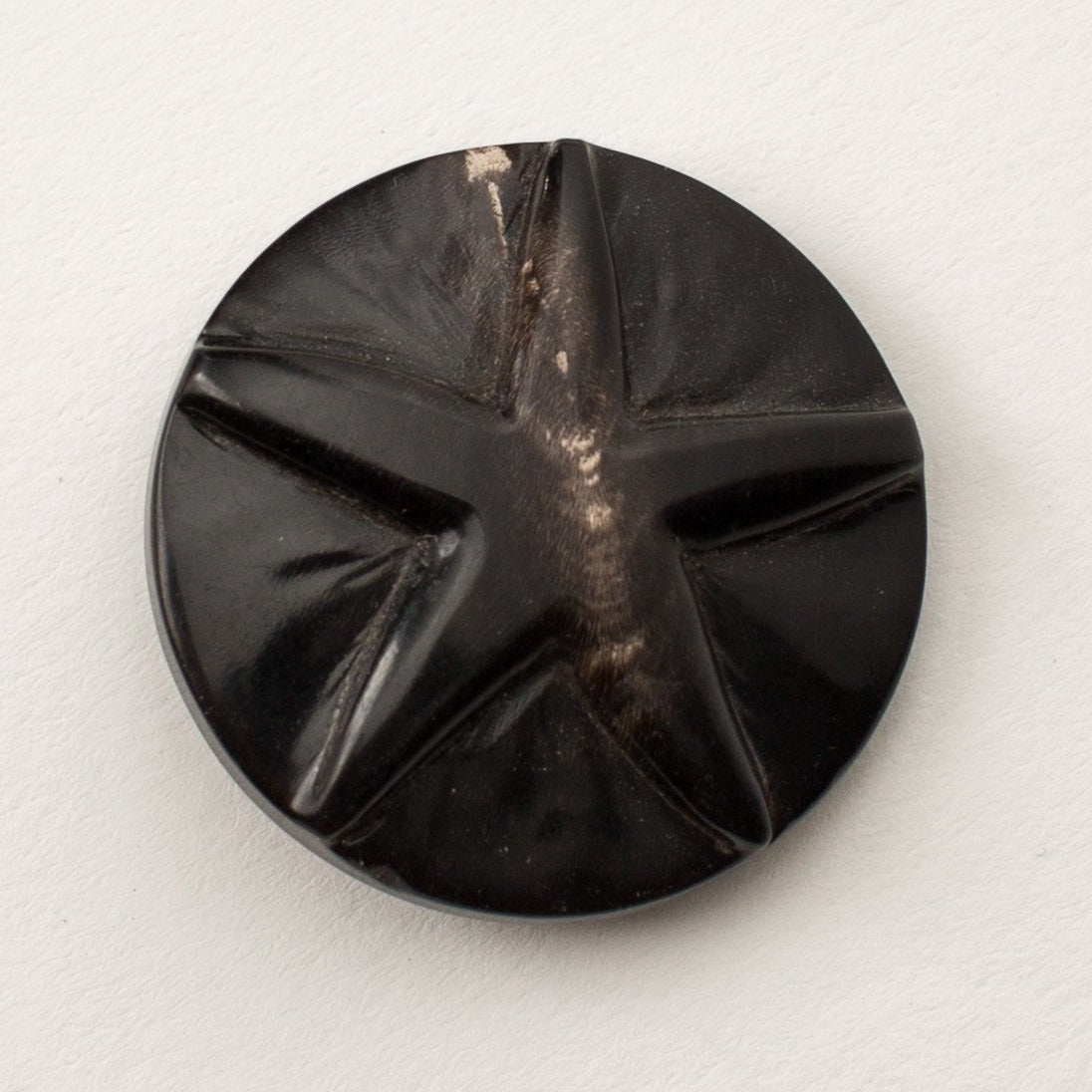 Handcarved Horn Button - Star– MAIWA