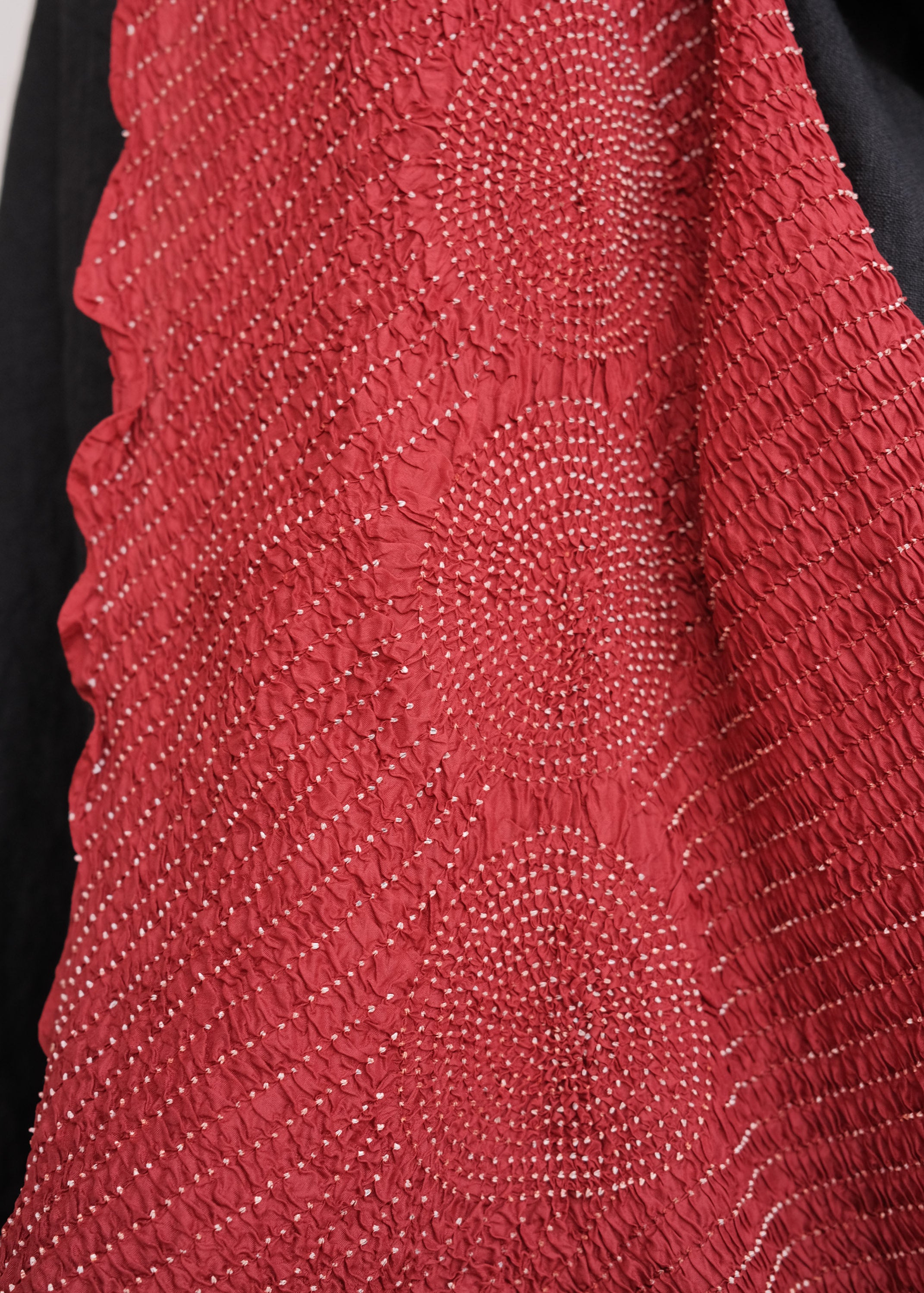 Shibori & Bandhani Shawls and Scarves– MAIWA