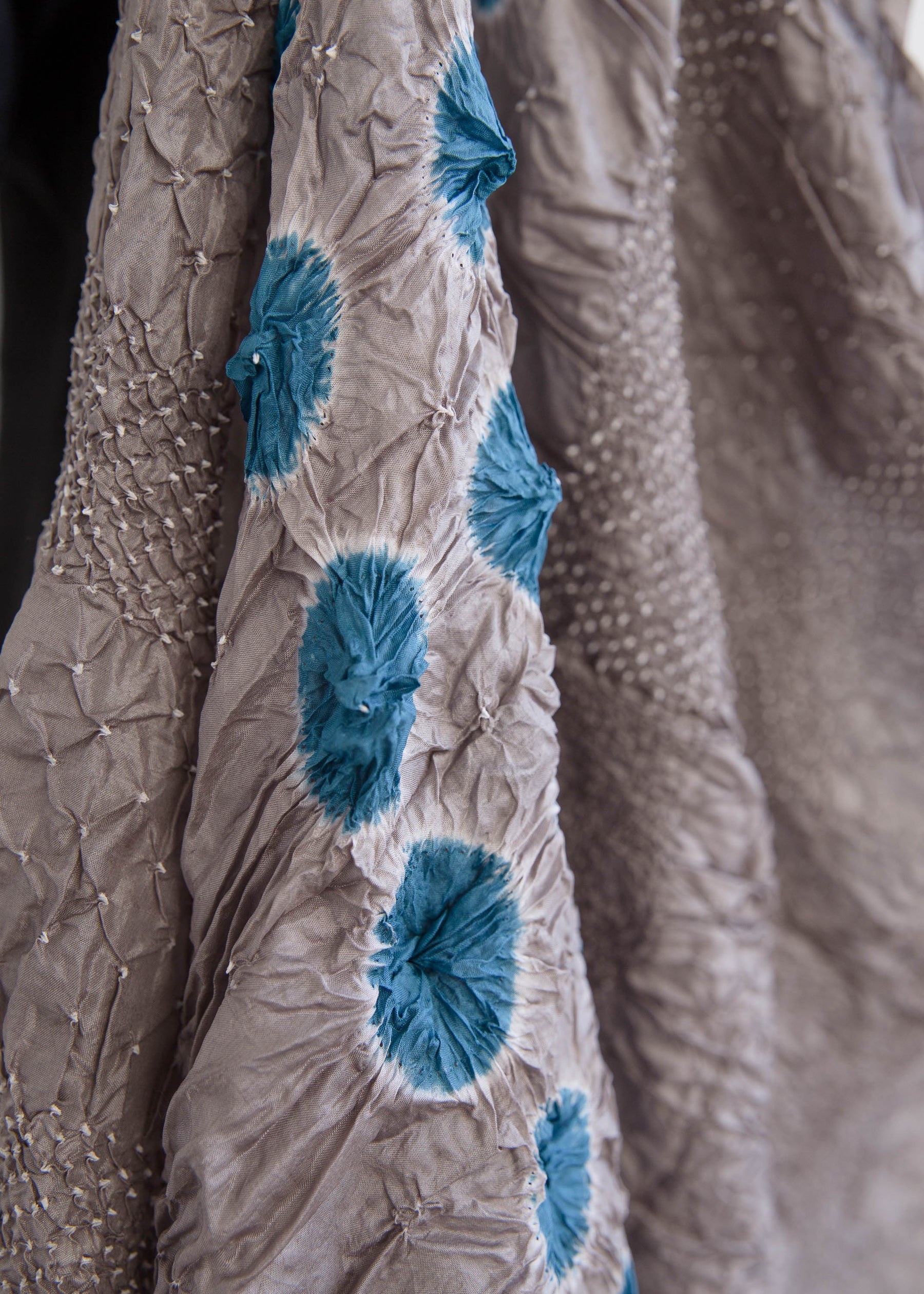 Shibori & Bandhani Shawls and Scarves– MAIWA